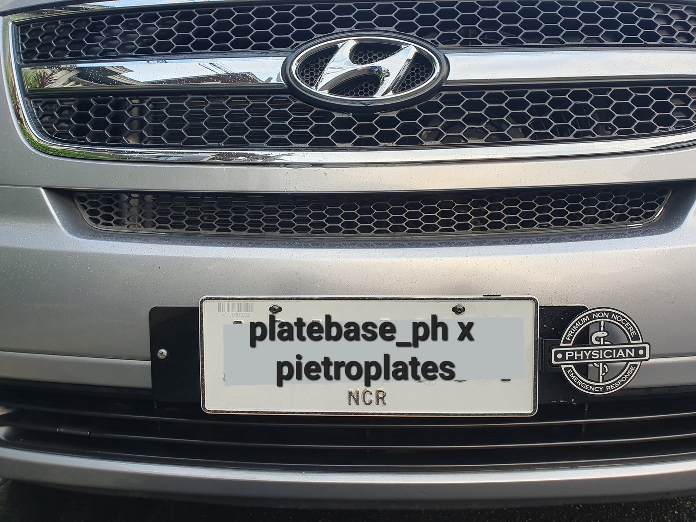 IP Designs x Pietroplates plate adaptor for emblems