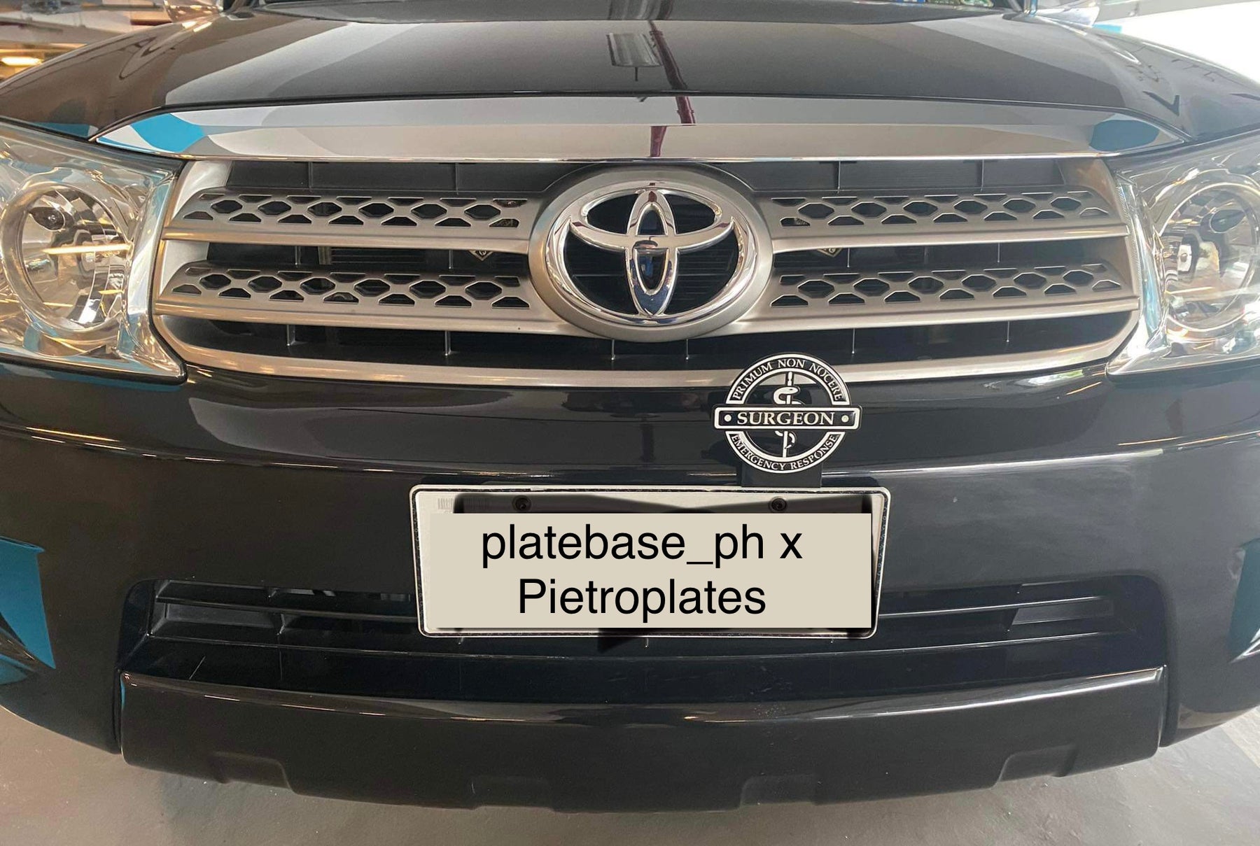 IP Designs x Pietroplates plate adaptor for emblems